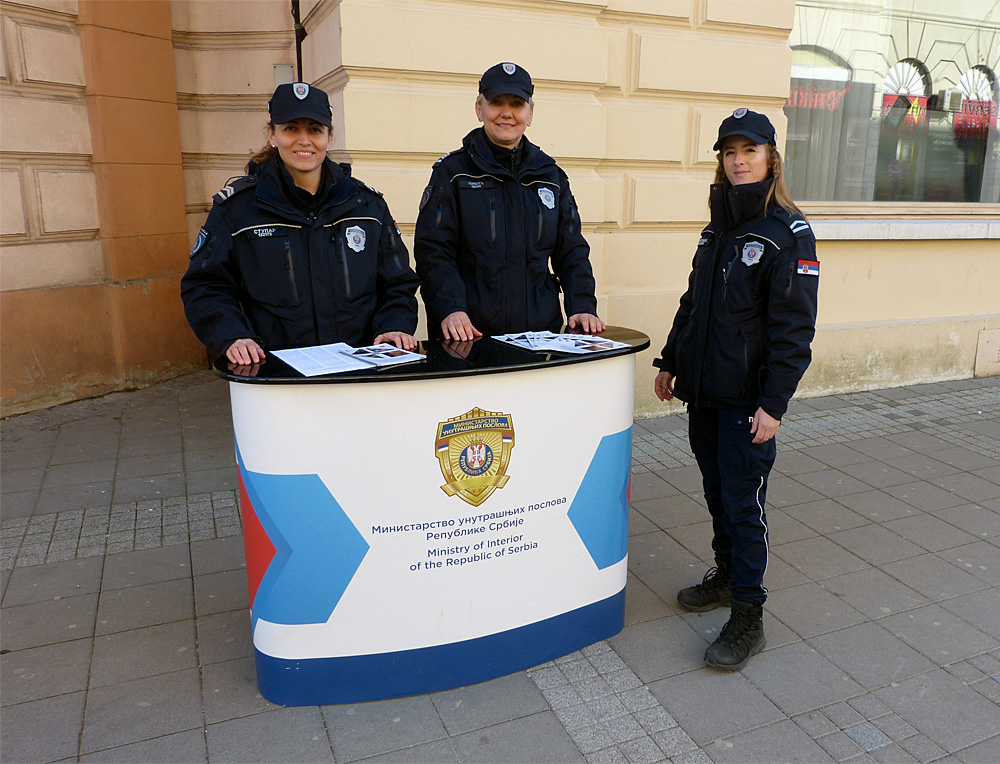 U toku je konkurs za upis u školu za policajce - Sirmiuminfo